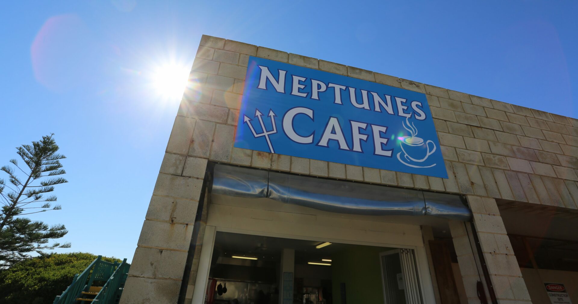 Atlantis Beach Eats: Neptune’s Cafe | Atlantis Beach